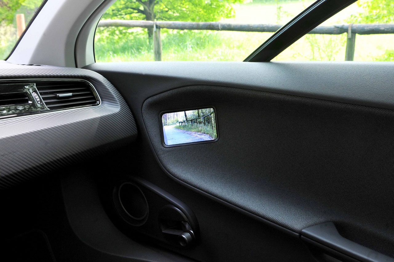 Back-up and sideview cameras may replace side mirrors | The Car Magazine
