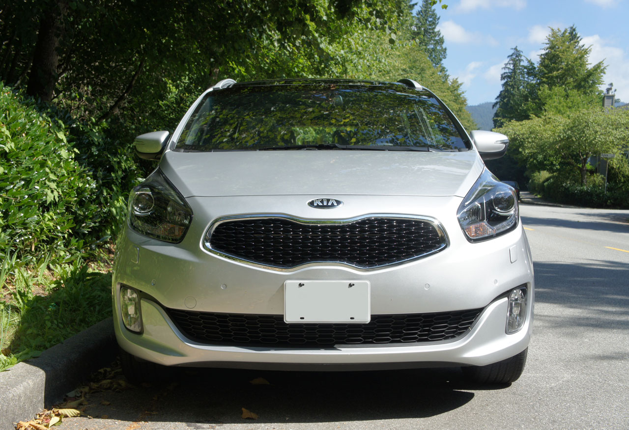 2014 Kia Rondo EX Luxury Road Test Review | The Car Magazine