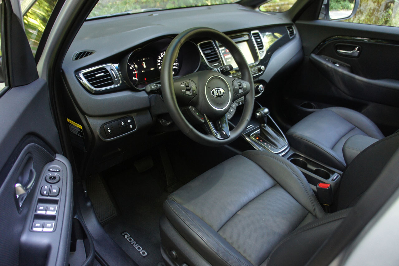 2014 Kia Rondo EX Luxury Road Test Review | The Car Magazine