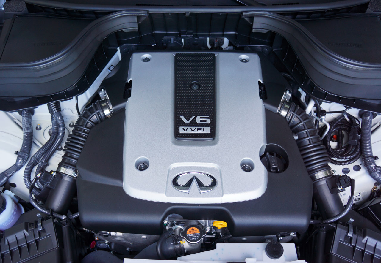 2015 Infiniti QX50 Road Test Review | The Car Magazine