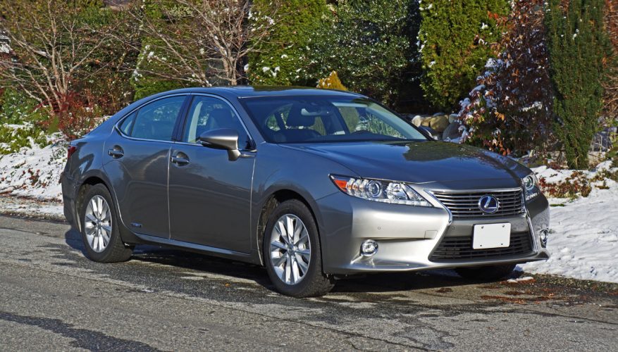 2015 Lexus ES 300h Executive Road Test Review | The Car Magazine