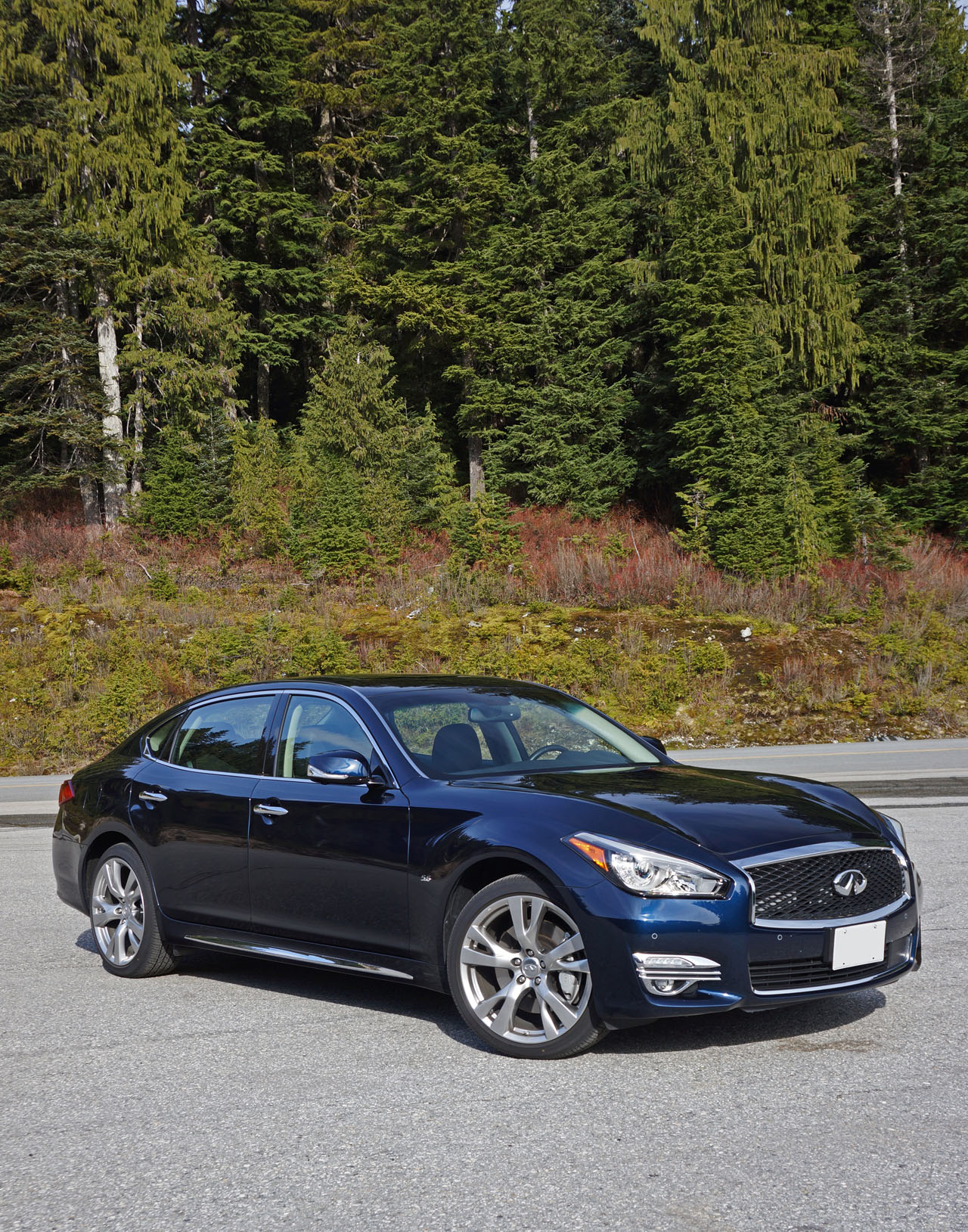 2015 Infiniti Q70L 5.6 AWD Road Test Review | The Car Magazine