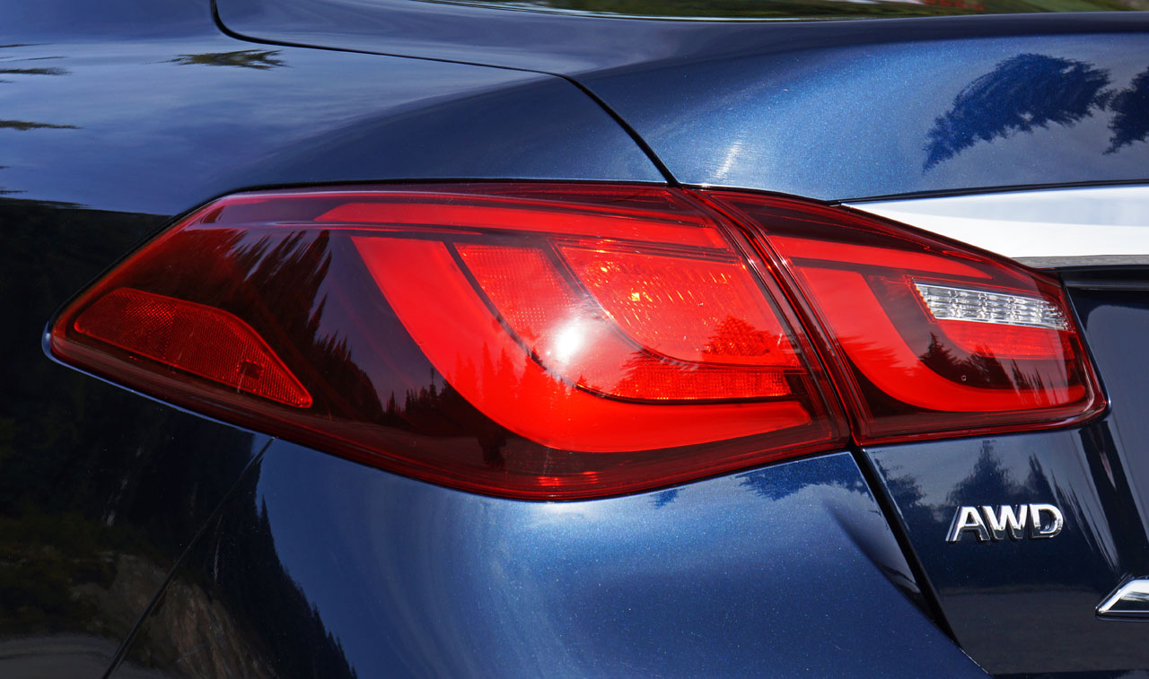 2015 Infiniti Q70L 5.6 AWD Road Test Review | The Car Magazine