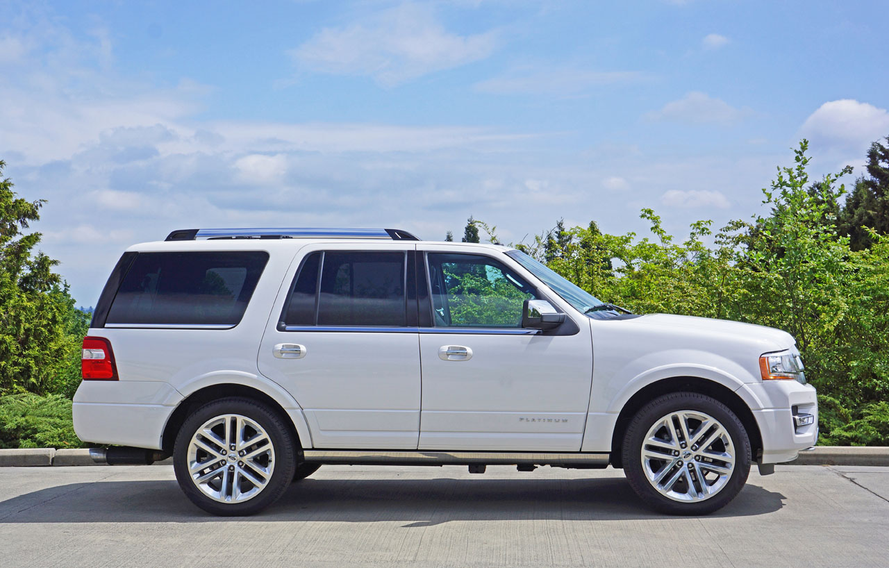 2015 Ford Expedition Platinum Road Test Review | The Car Magazine
