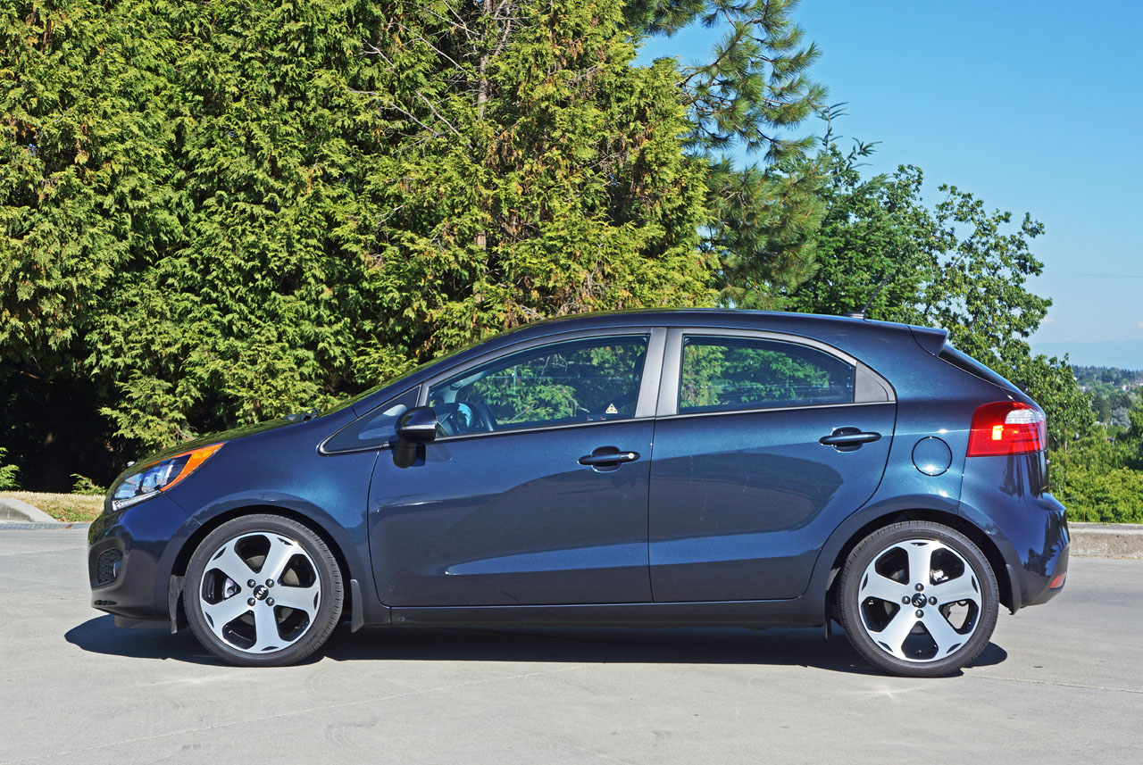 2015 Kia Rio 5-Door SX Road Test Review | The Car Magazine
