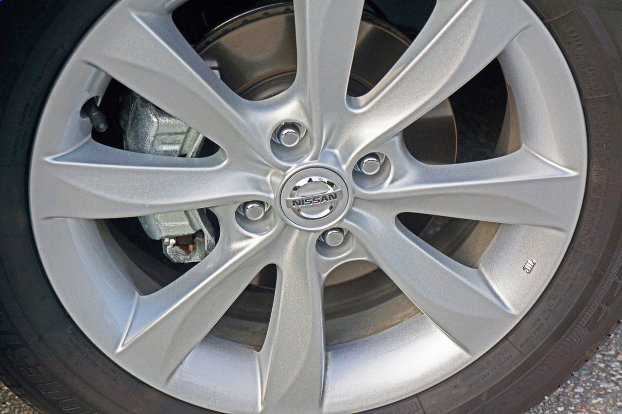 2016 Nissan Versa Note SL Road Test Review | The Car Magazine