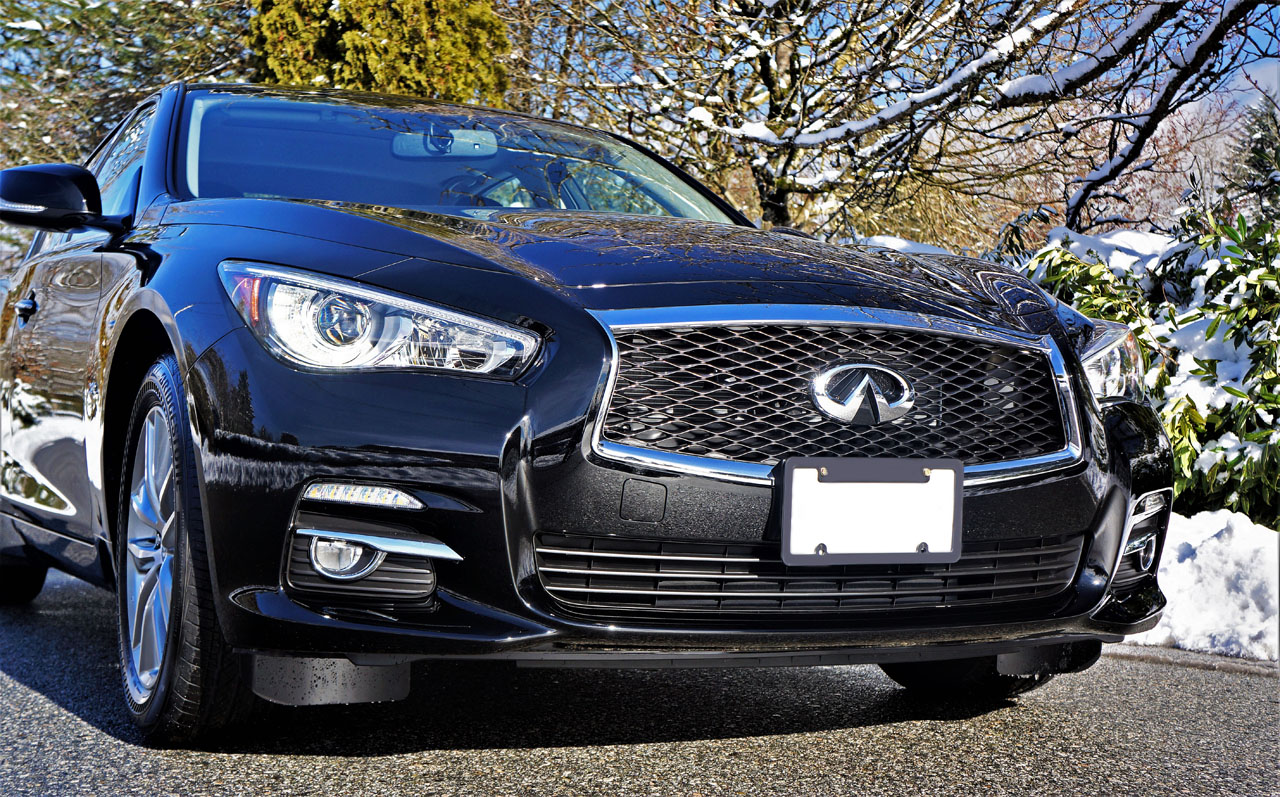 2017 Infiniti Q50 2.0t AWD Road Test Review | The Car Magazine