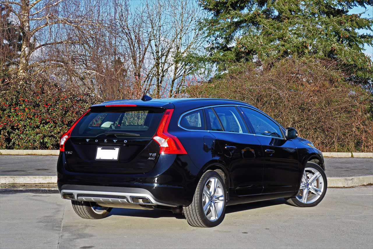2017 Volvo V60 T5 Drive-E AWD Special Edition Road Test | The Car Magazine