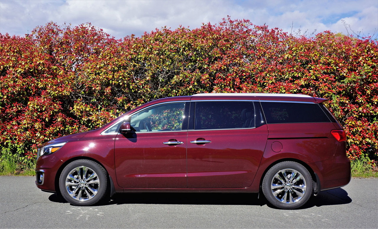 2017 Kia Sedona SXL+ Road Test | The Car Magazine