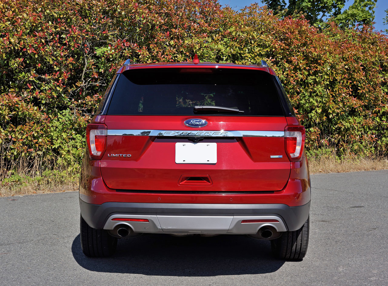 2017 Ford Explorer Limited 4WD Road Test | The Car Magazine