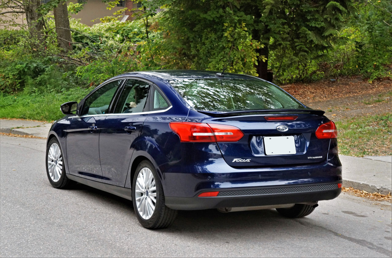 2017 Ford Focus Sedan Titanium Road Test | The Car Magazine