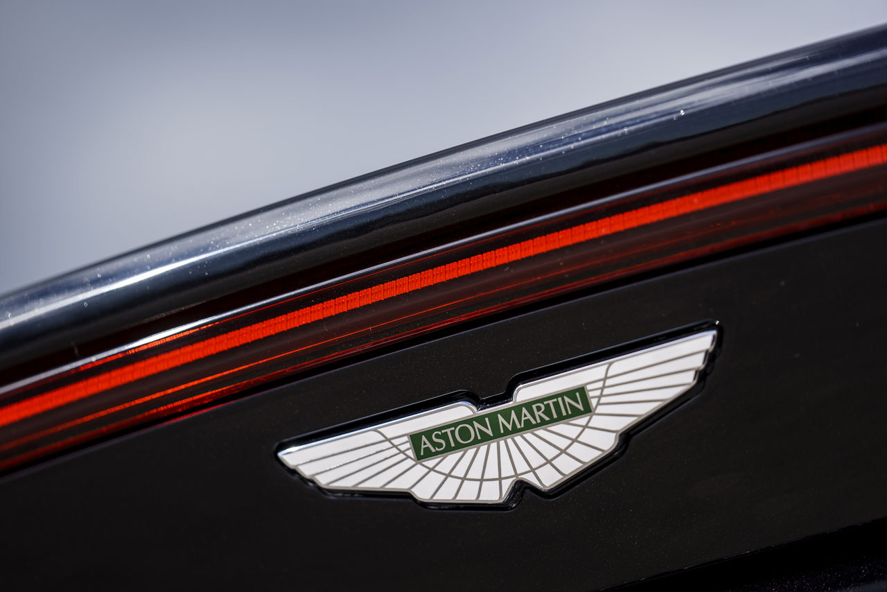 19_aston_martin_vantage_onyx_black_14100 – The Car Magazine